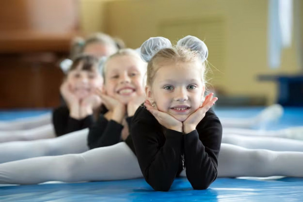 Gymnastics for Kids Let's Learn the Split Step | Fit Box Center