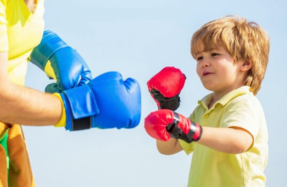 Kickboxing involves punching, kicking, and defensive moves that improve ...
