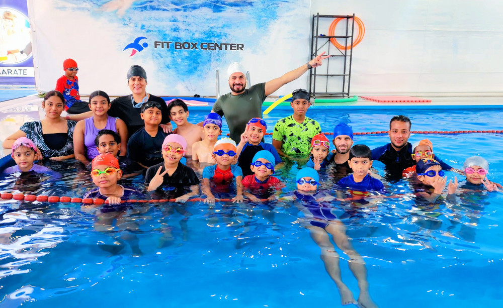 The Benefits of Swimming for Kids A Group Experience with an Instructor ...